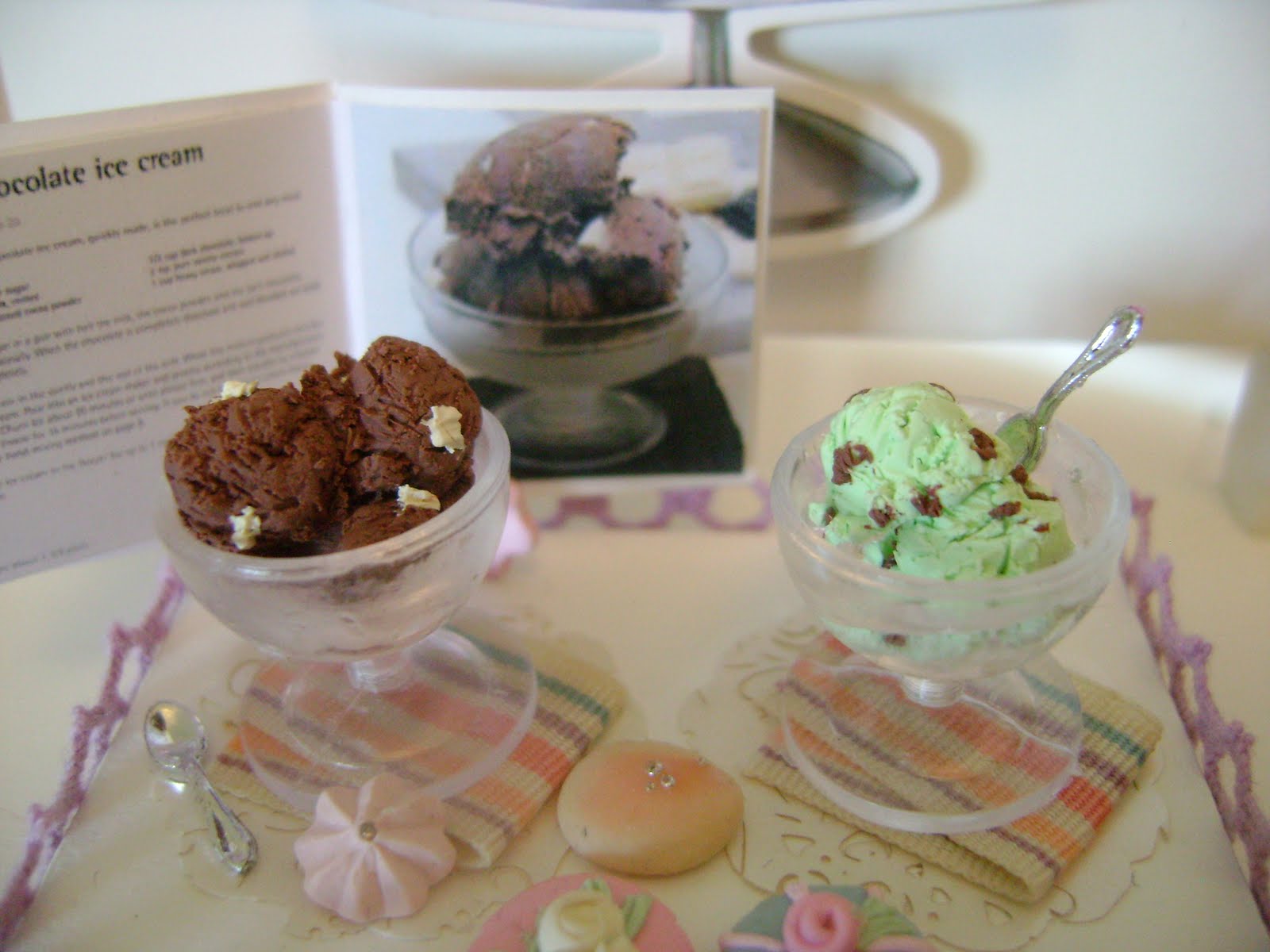 Baking In Miniature: Shabby Ice Cream Trays