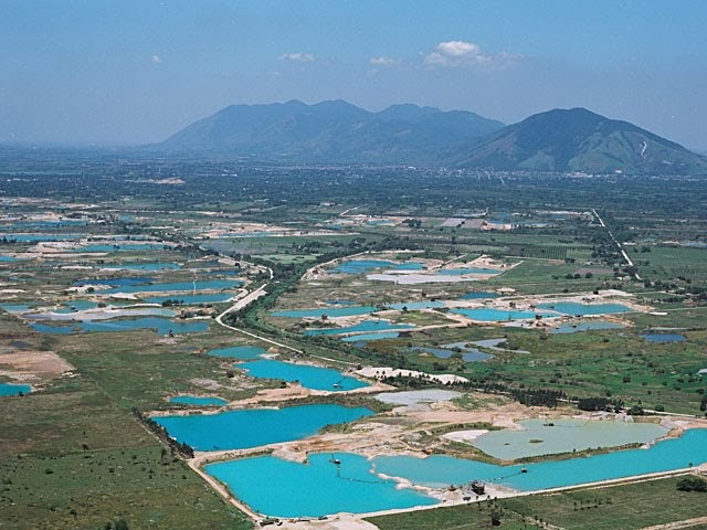 Os 4 cantos do Rio : Seropédica - Lagoas azuis do areal