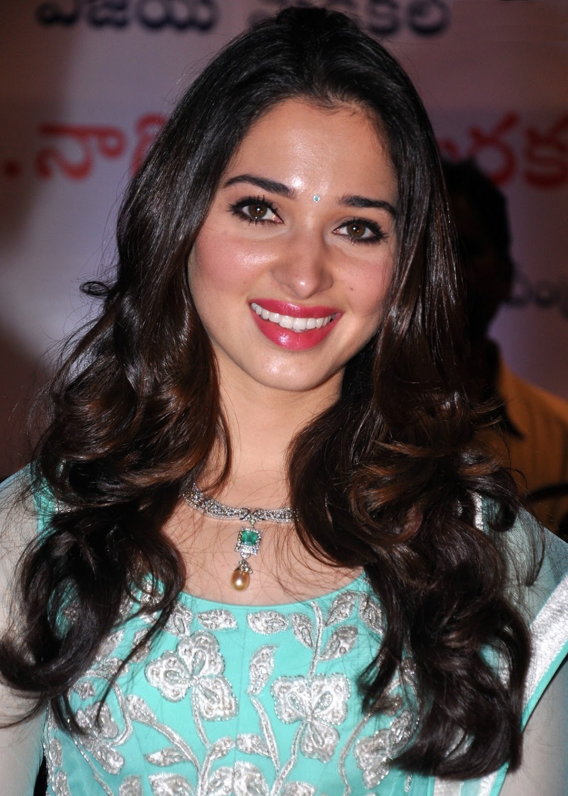Tamanna looks Gorgeous new Pics - Hot PHOTOSHOOT Bollywood, Hollywood ...