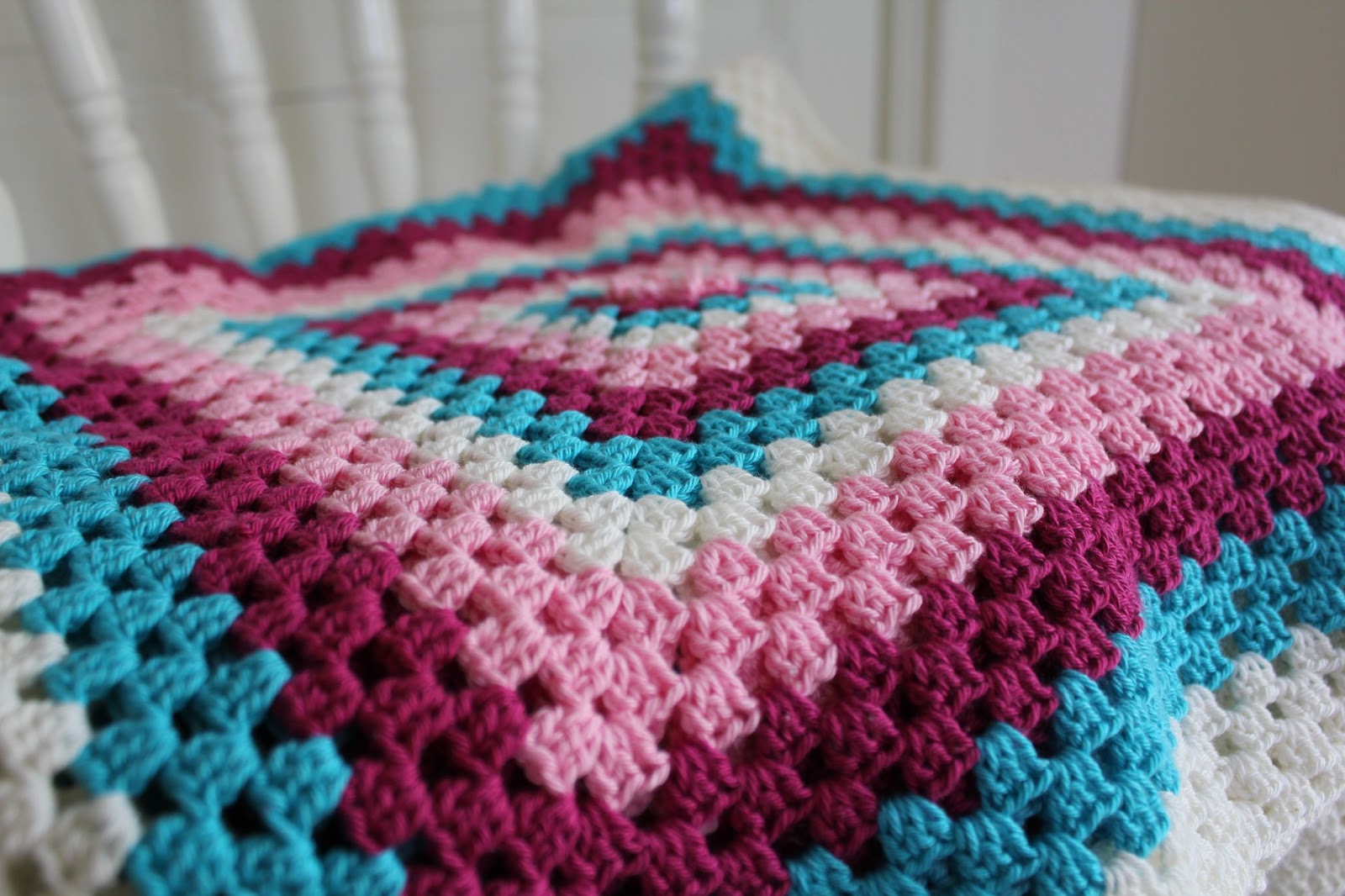 steenistugan: Filt av stora mormorsrutor.