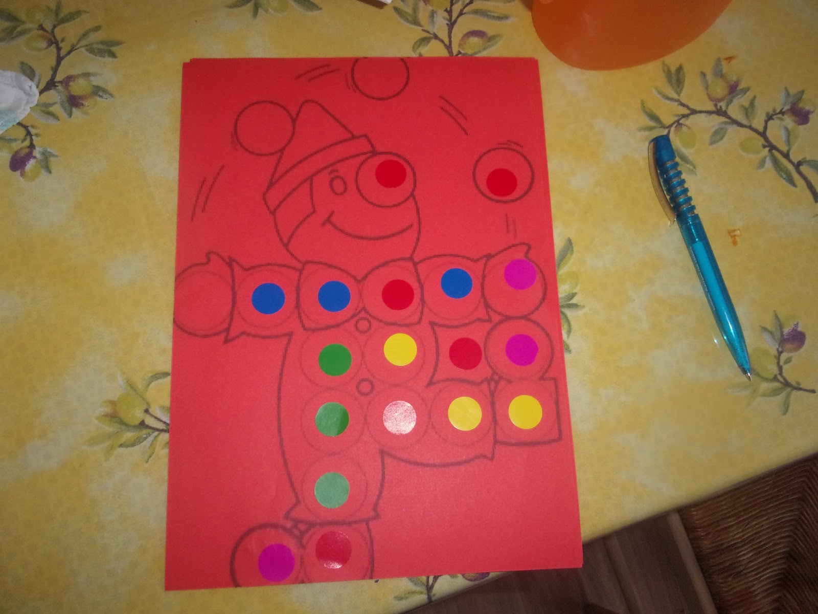 chez nounou: Clown gommettes