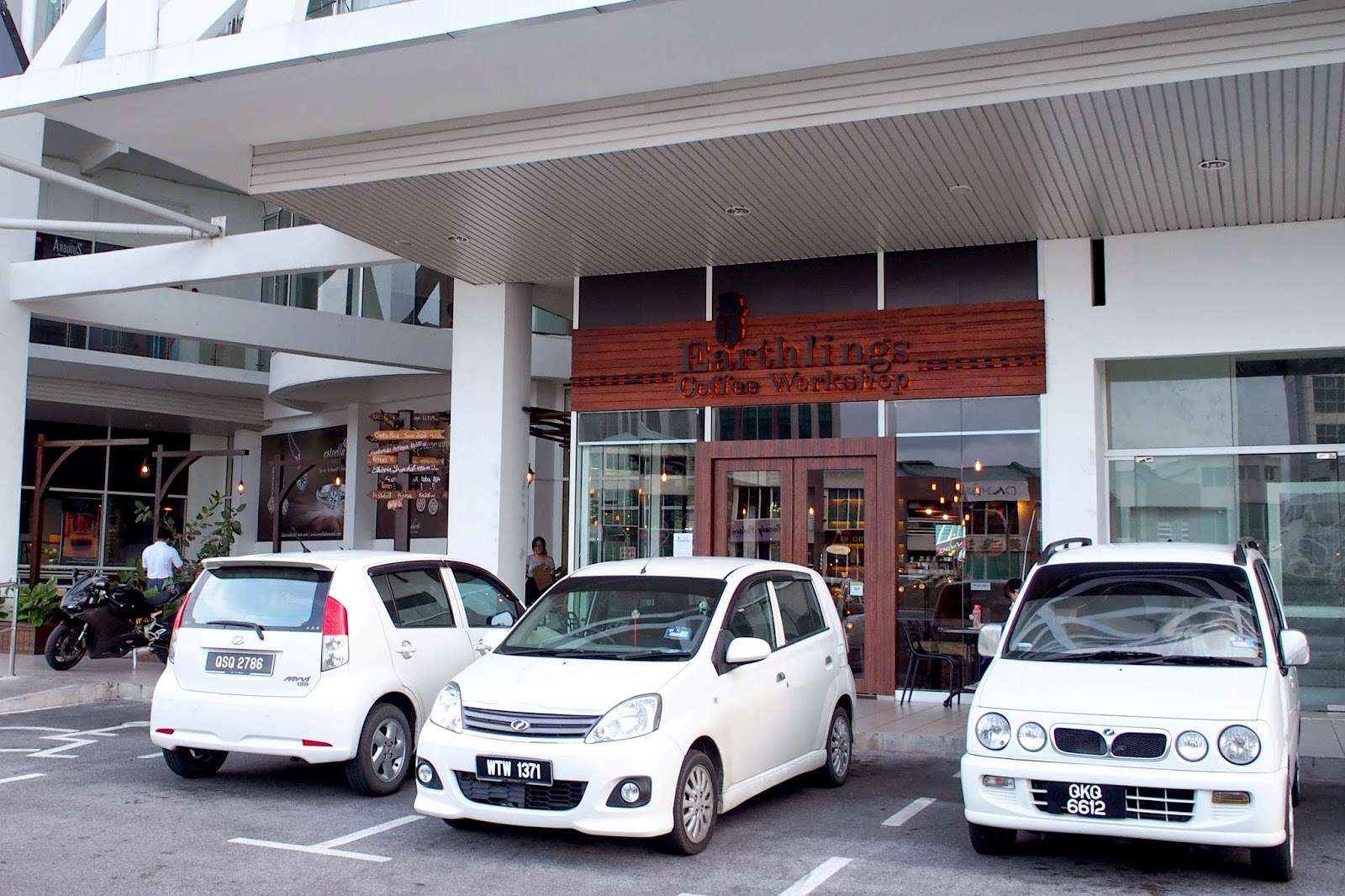 Kuching Cafes 2015 - Earthlings Coffee Workshop