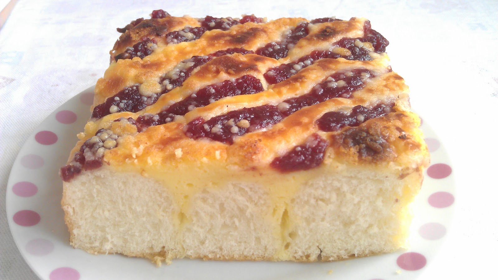 Veronica's Kitchen: Cheese Cake Bread