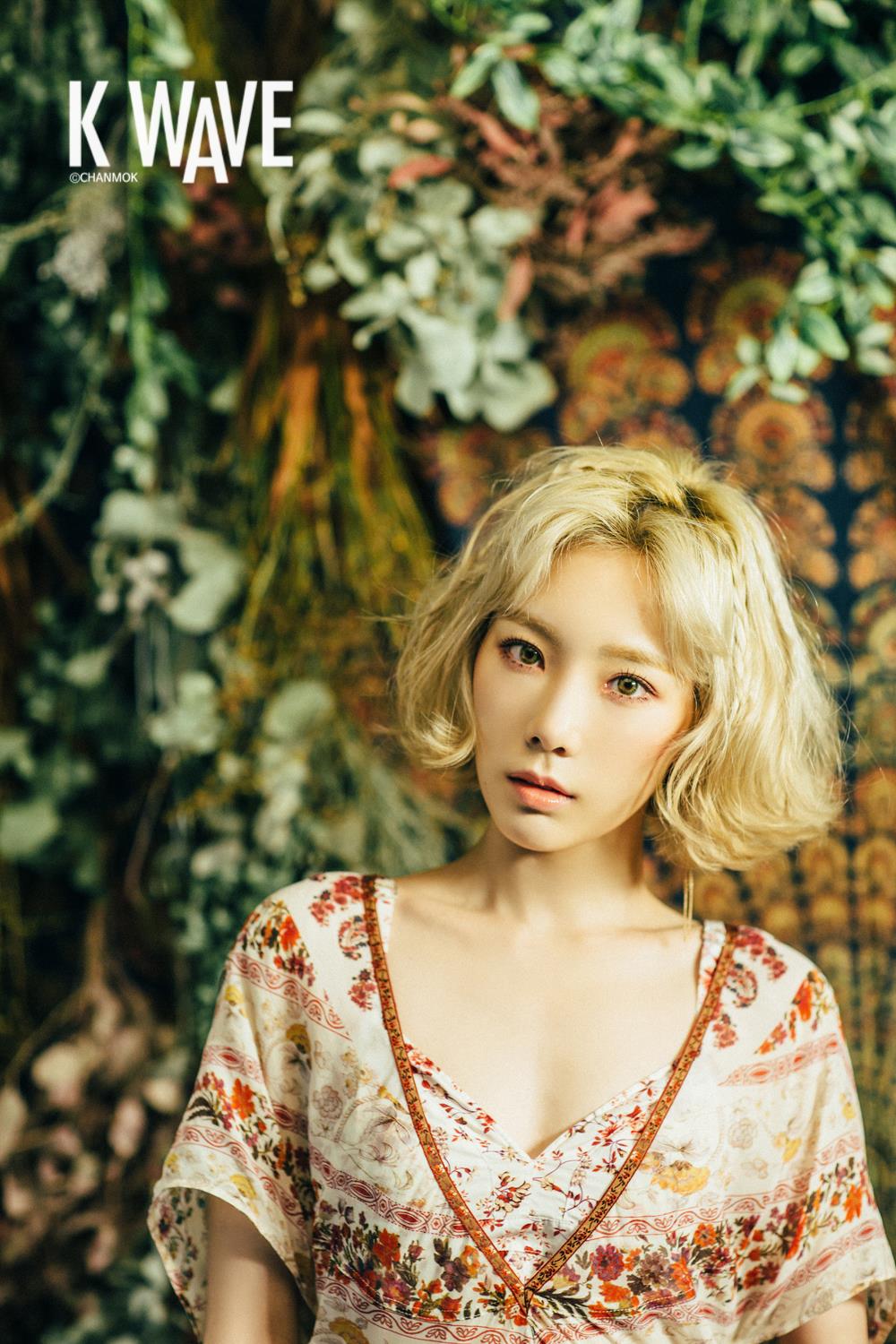 SNSD's TaeYeon for K Wave magazine's March issue - Wonderful Generation