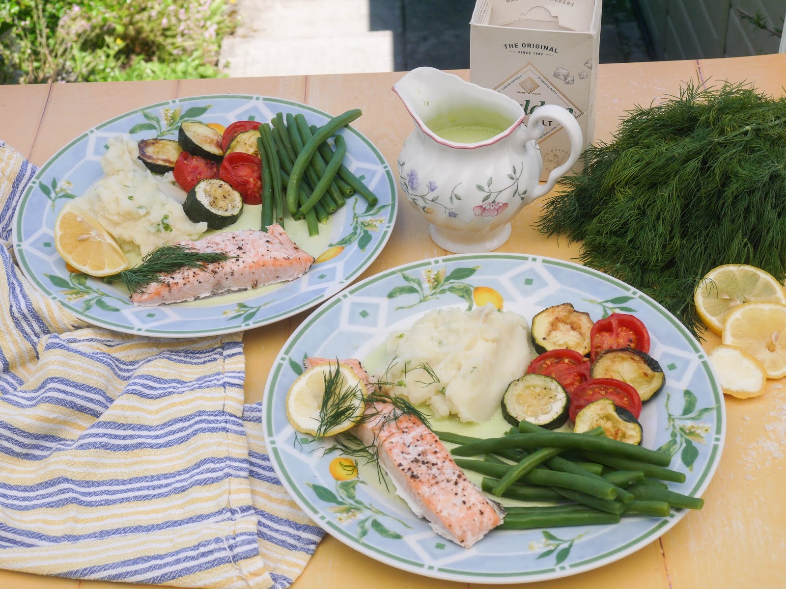 This Muslim Girl Bakes: Baked Salmon with Lemon Dill Sauce.
