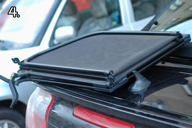 Saab 9-3 convertible : folding the wind deflector ~ SAABISM