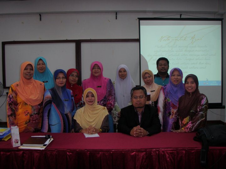 madah syahdu: Kursus Pemantapan Pengajaran dan Pembelajaran Penulisan ...