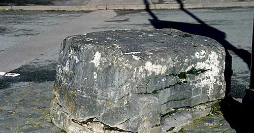 Hypnogoria: FOLKLORE ON FRIDAY - The Stones Are in Town!