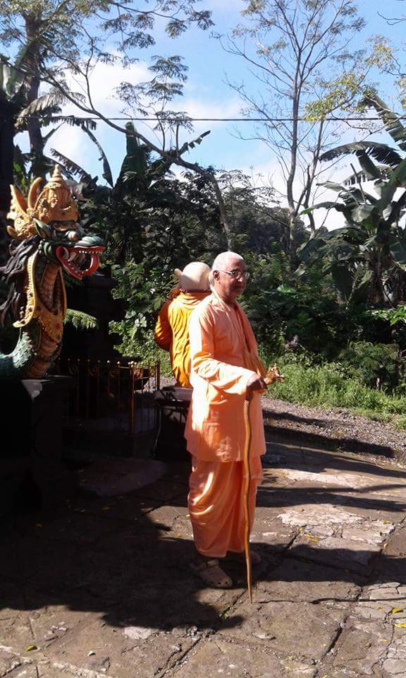 His Grace Sripada Chaitanya Chandra Dasa Guru Maharaja. ~ Sadhu-Guru-Sastra