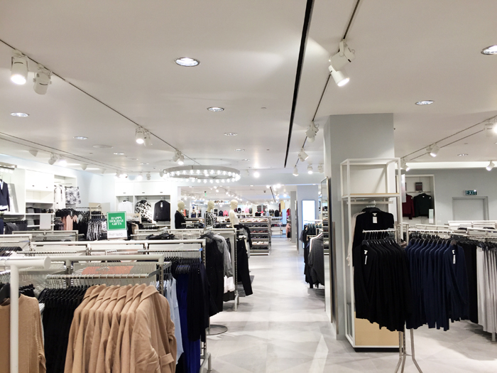 Photodiary: H&M Gateway Mall Opening | Drowning Equilibriums: Aisa Ipac ...