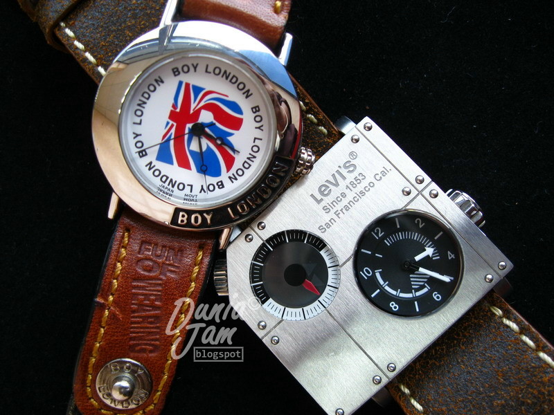 DUNIA JAM: Boy London - kembar tak seiras