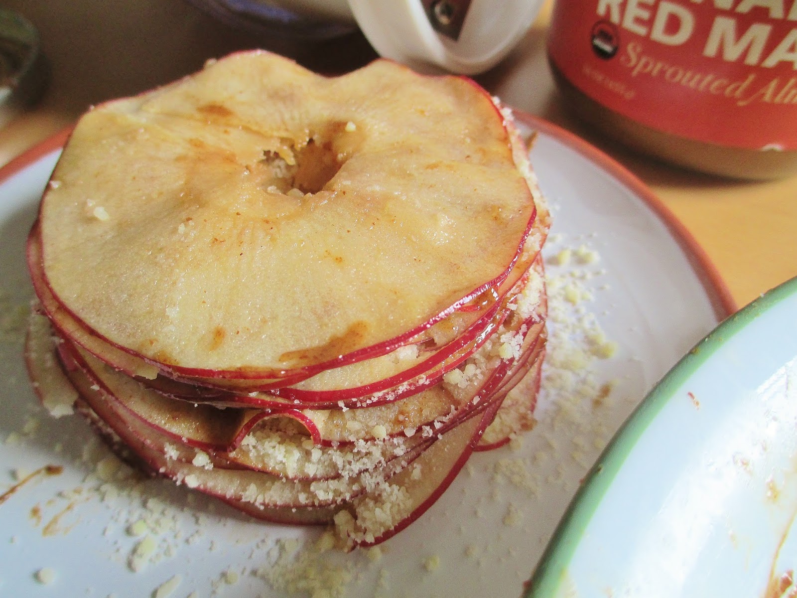 Rawdorable: Celebrate the 4th w/a Raw Apple Pie Cronut