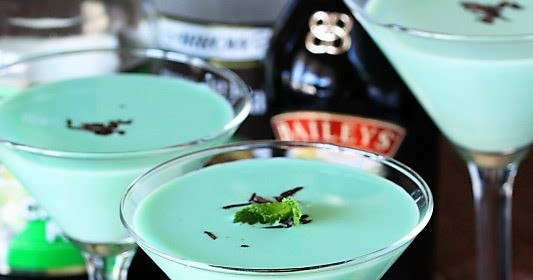 Thin Mint Cocktail | The Kitchen is My Playground
