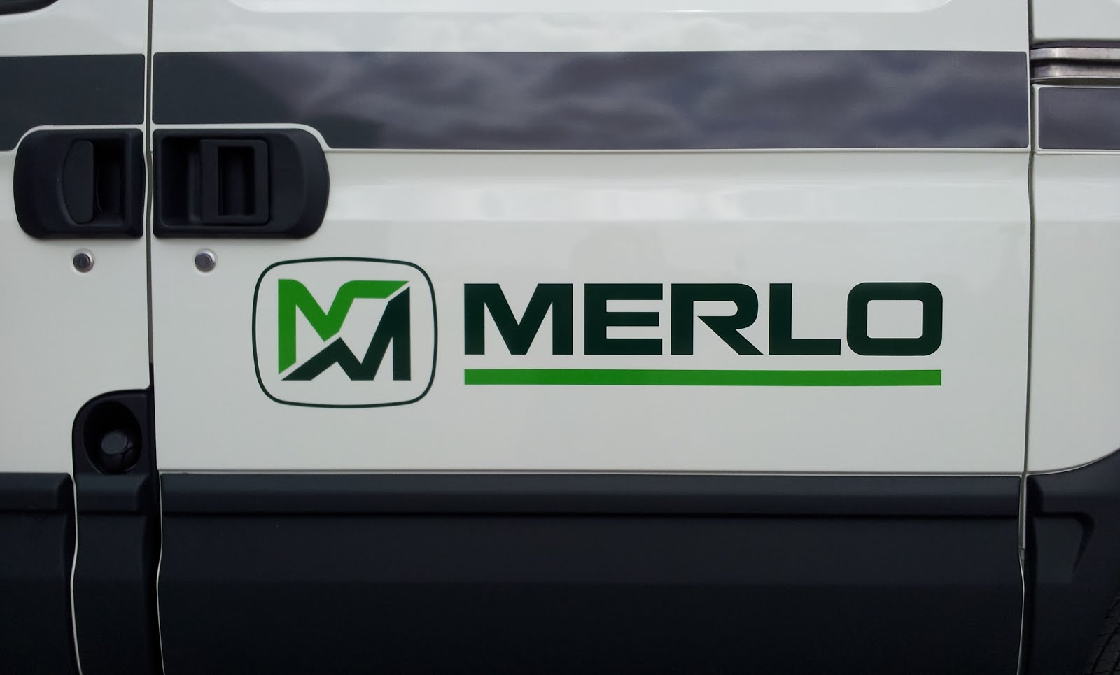 The Green I Signs Blog: Merlo handling machine van graphics supplied ...