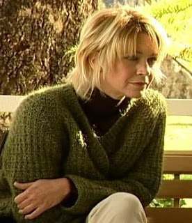 TREMORS - O ATAQUE DOS VERMES MALDITOS: Finn Carter-Rhonda LeBeck