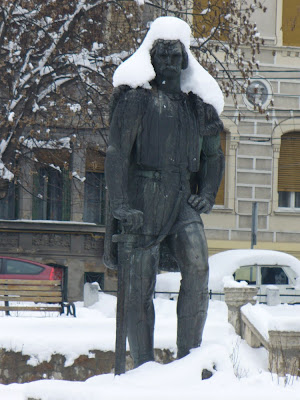 images from Timisoara: Timisoara - Gheorghe Doja statue with snow