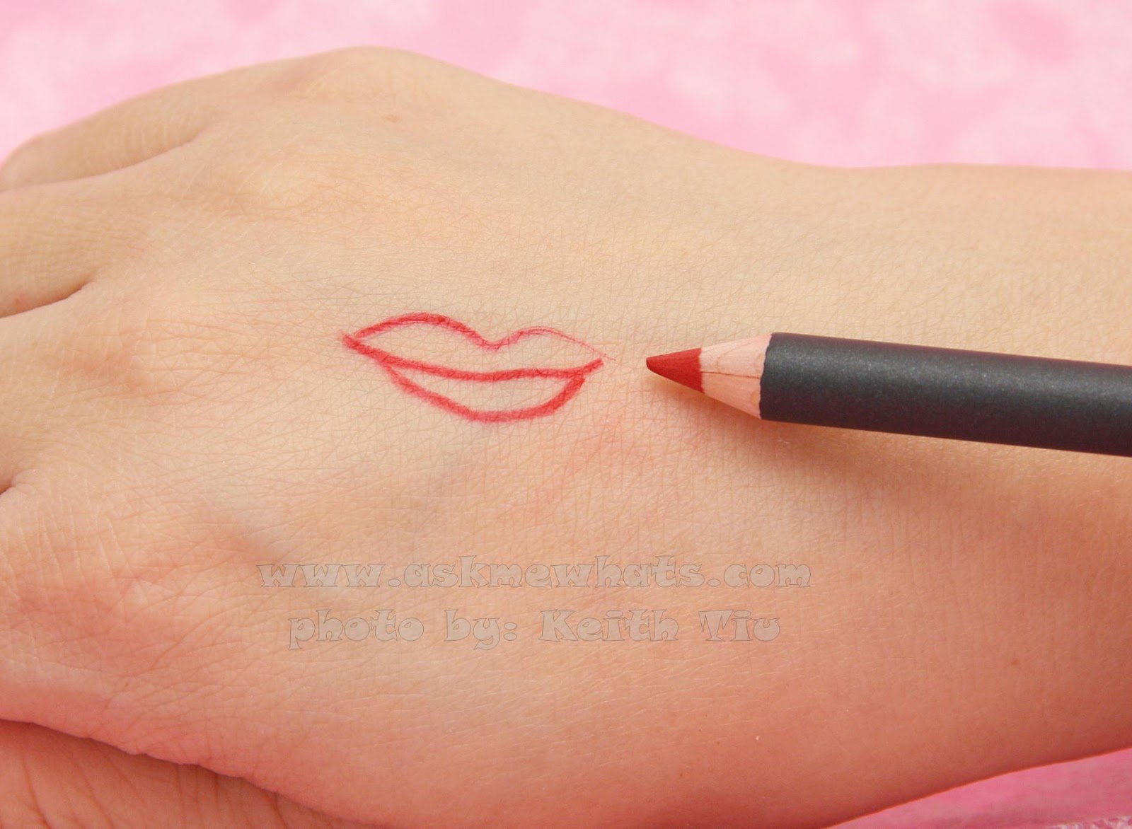 Mac Redd Lip Liner Swatch