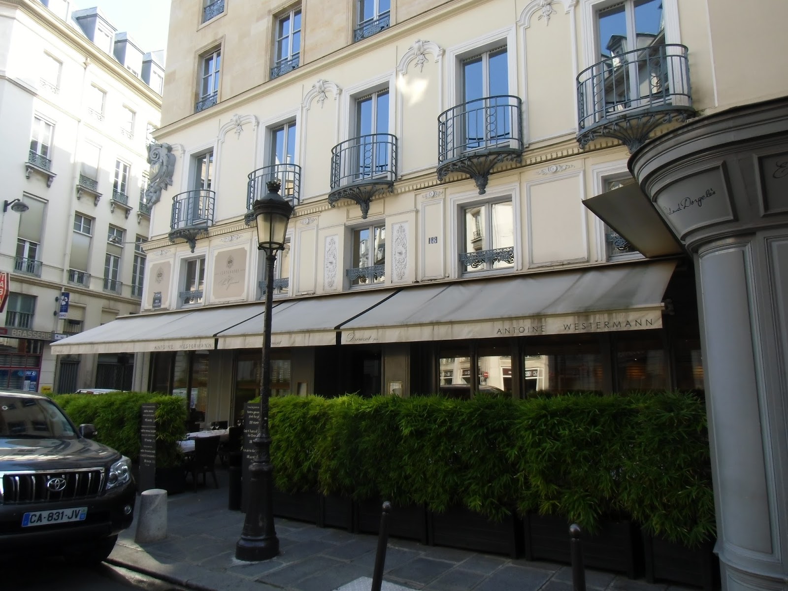 Laërte, le père d'Ulysse: PLACE GAILLON - PARIS - IIème arrondissement.