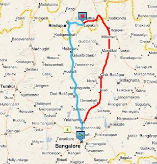 pseudo expressions: Lost Traveller and his Navigator reach Lepakshi