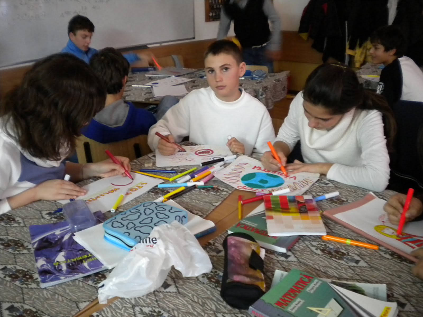 Scoala " Teiul Doamnei " Teis: Saptamana Educatiei Globale Stop ...