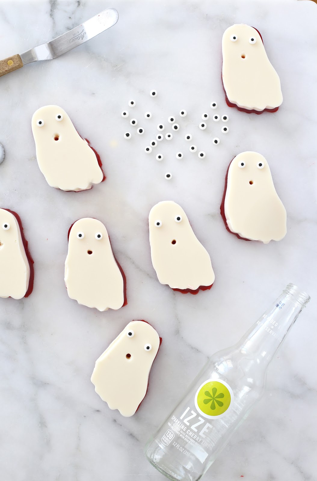 Cherry & Vanilla Boo-zy Ghosts! / Hey, EEP!