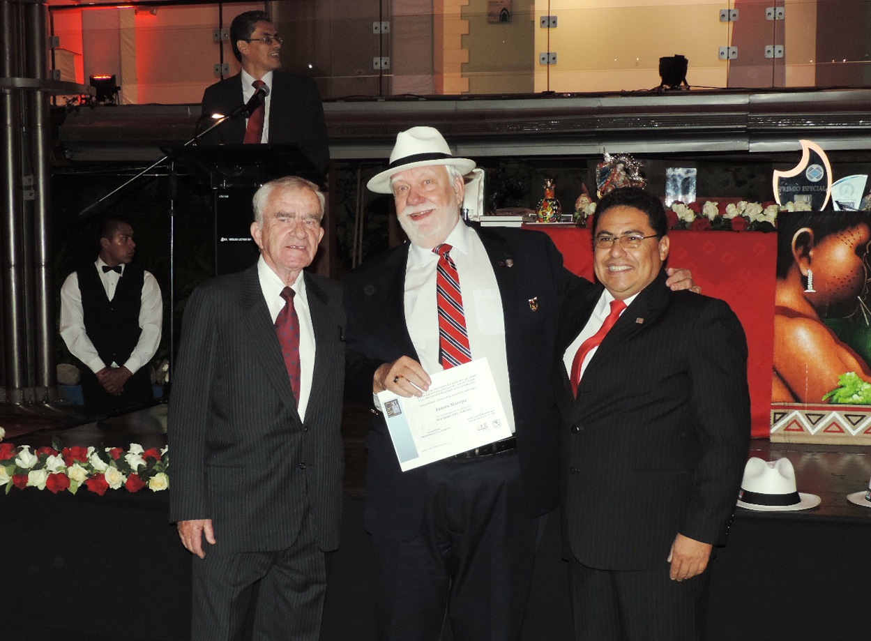 Actualidad Filatélica: JAMES MAZEPA SE INTEGRA AL GRUPO ECUADOR