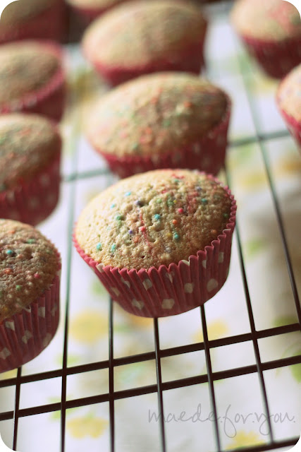 maede.for.you.: FUN-fetti Cupcakes & a FUN giveaway!