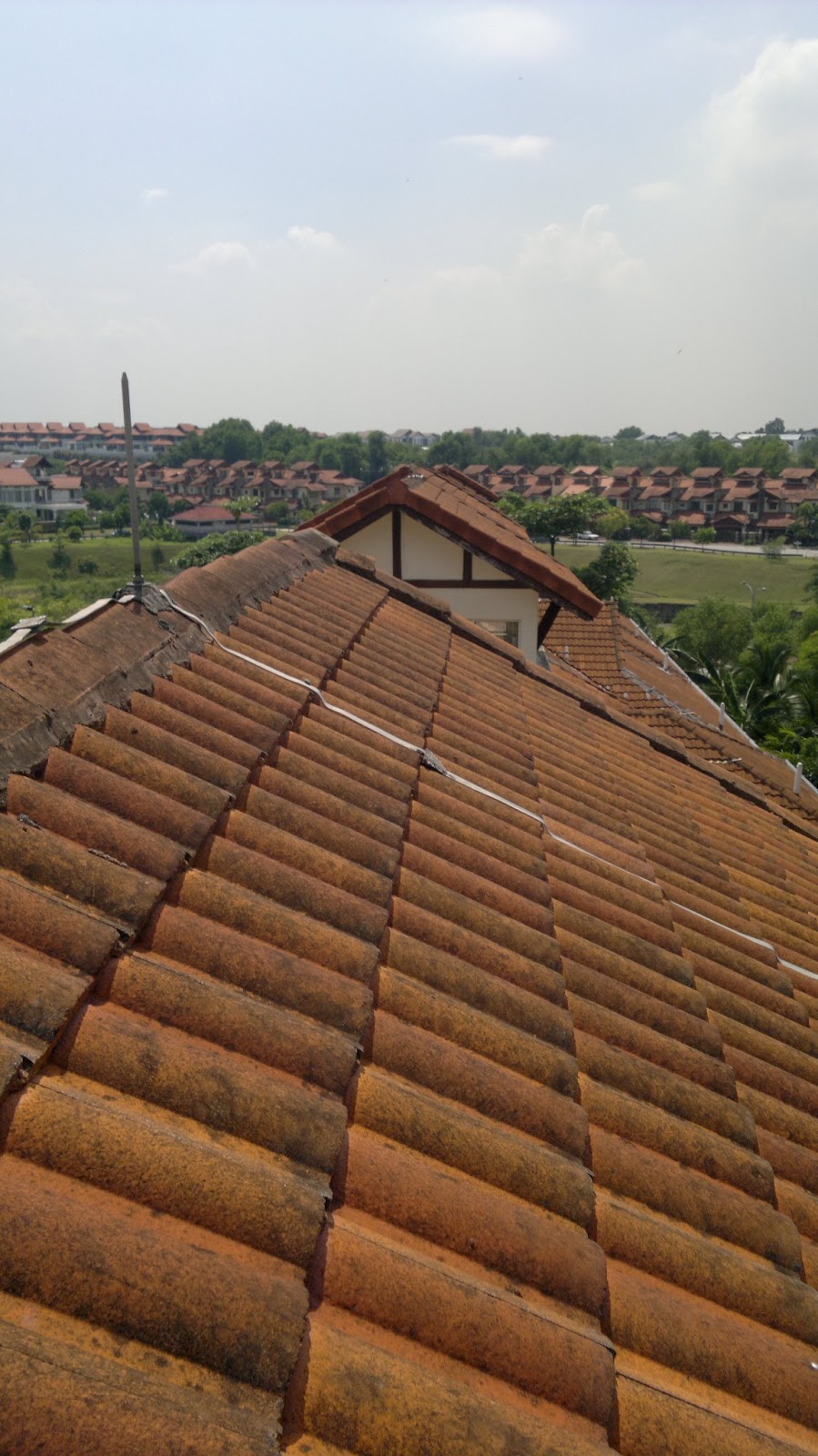 SYARIKAT H ZAMAN since 1995: projek membaiki bumbung dan rebung atap ...