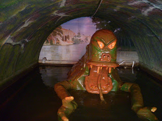 Whereiswitchwae?: Bunyip legend on riverfront @ Murray bridge