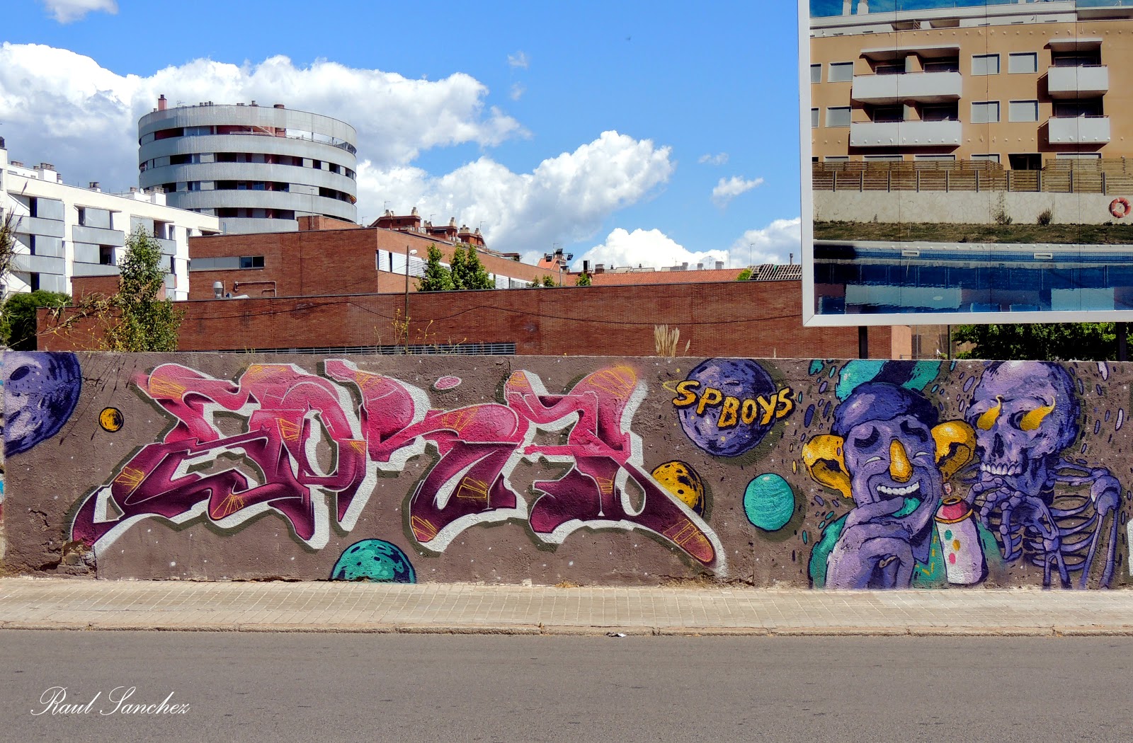 Graffitis Street Art & Photos: Graffiti SP Boys otro Planeta