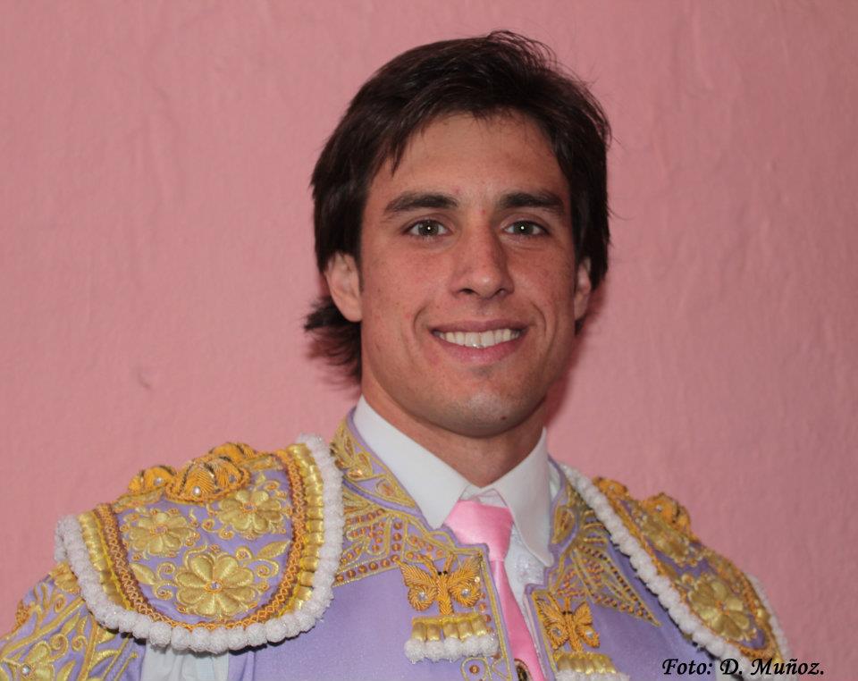 Tradiciones Taurinas Perú.: EL MATADOR DE TOROS FERNANDO ROCA REY NOS ...