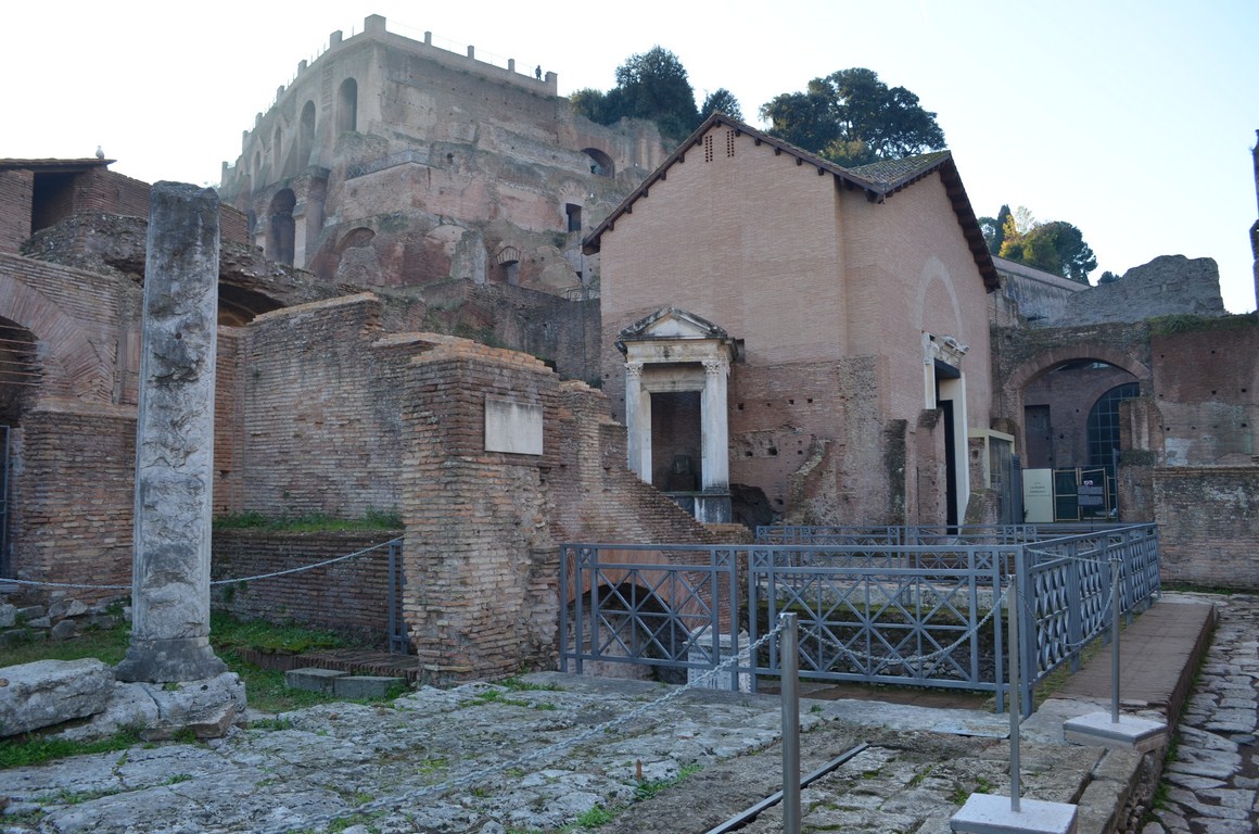 I Viaggi di Raffaella: Nuovi percorsi di visita nel Foro Romano