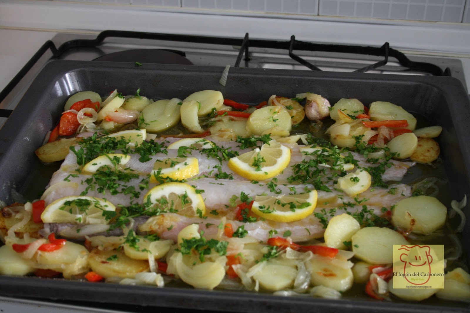 El fogón del carbonero: MERLUZA AL HORNO