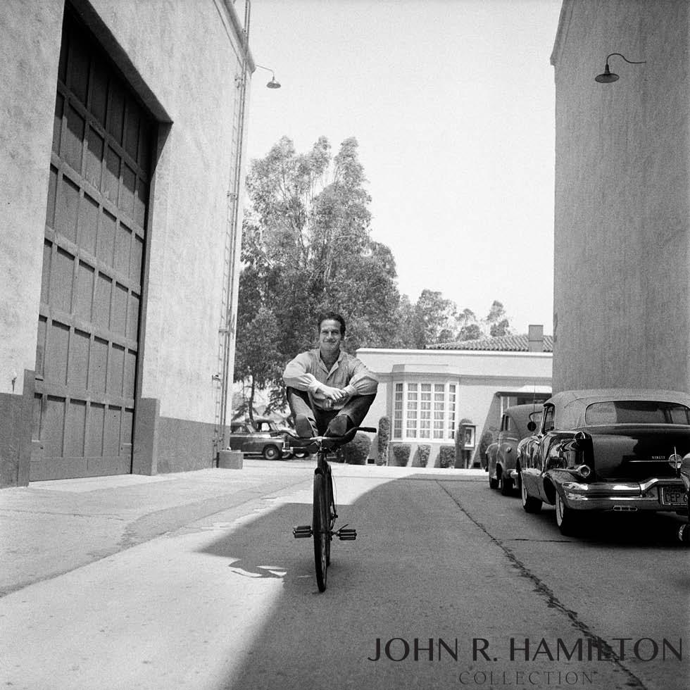 A través de tu cámara: Fotógrafos: John R. Hamilton