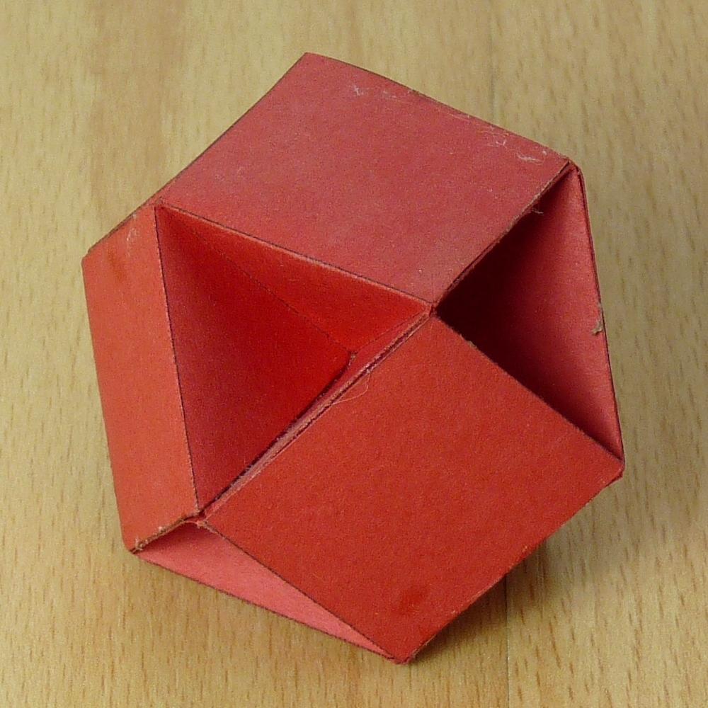 TIC LIBRE: Cubohemioctaedro