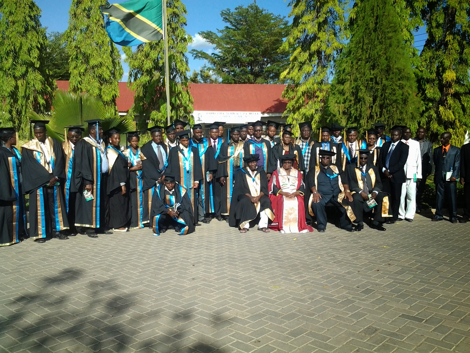 MAKAO MAKUU : 1331 WAHITIMU FANI MBALIMBALI KATIKA CHUO CHA SERILALI ZA ...