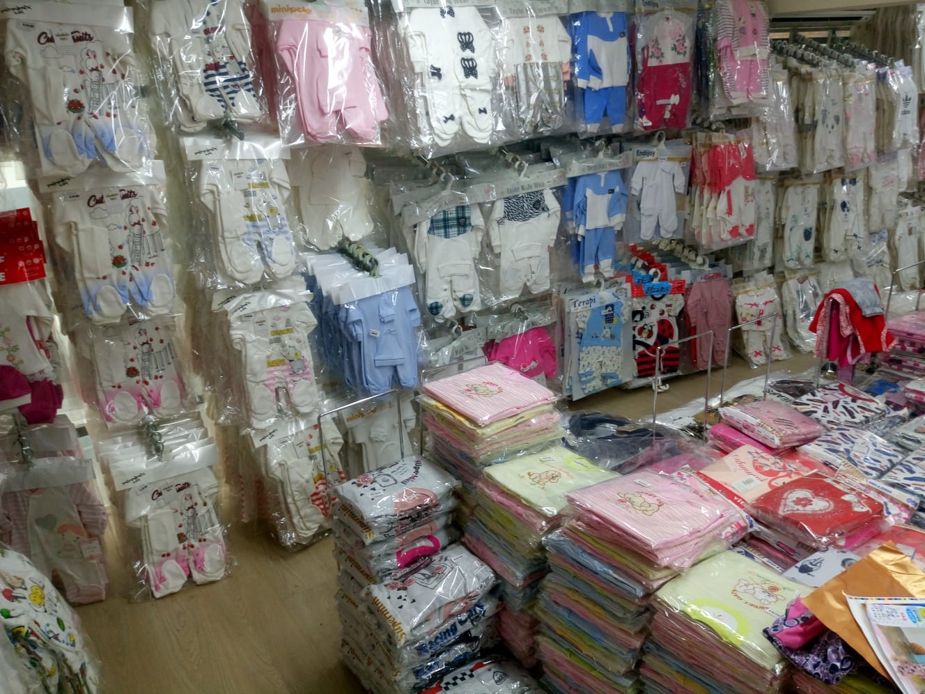 Wholesale Baby Kids Clothes: Wholesale kids clothing - Big Manufacturer