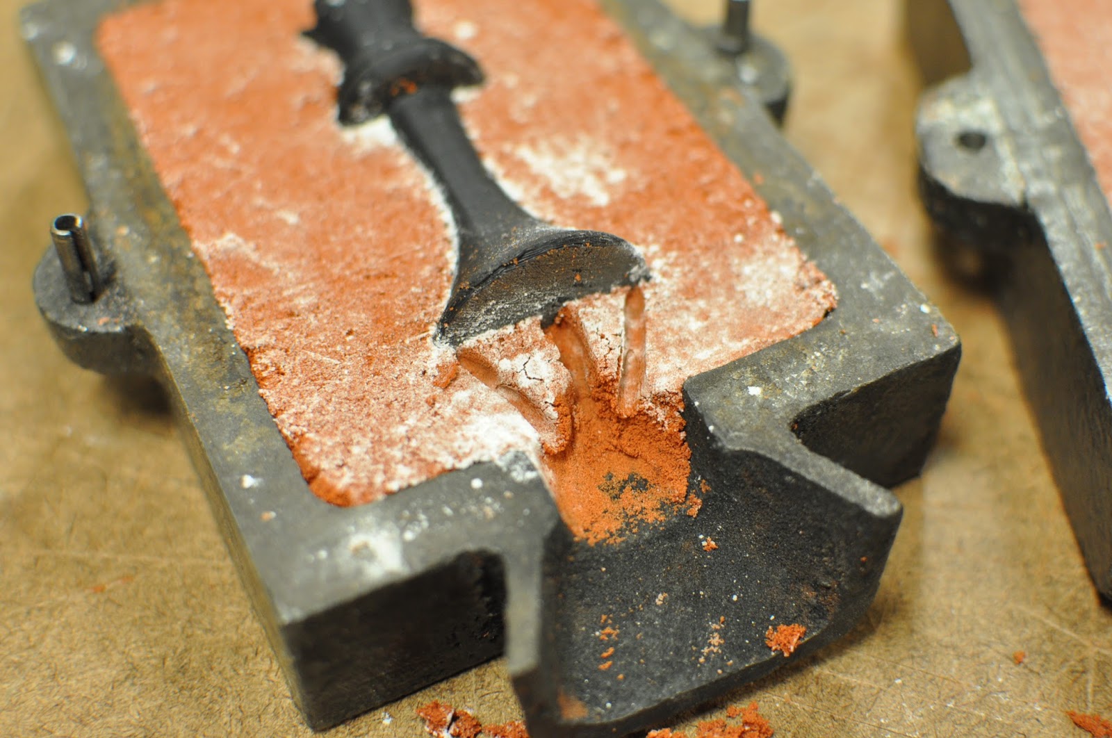 handverker: readymake: sand molds