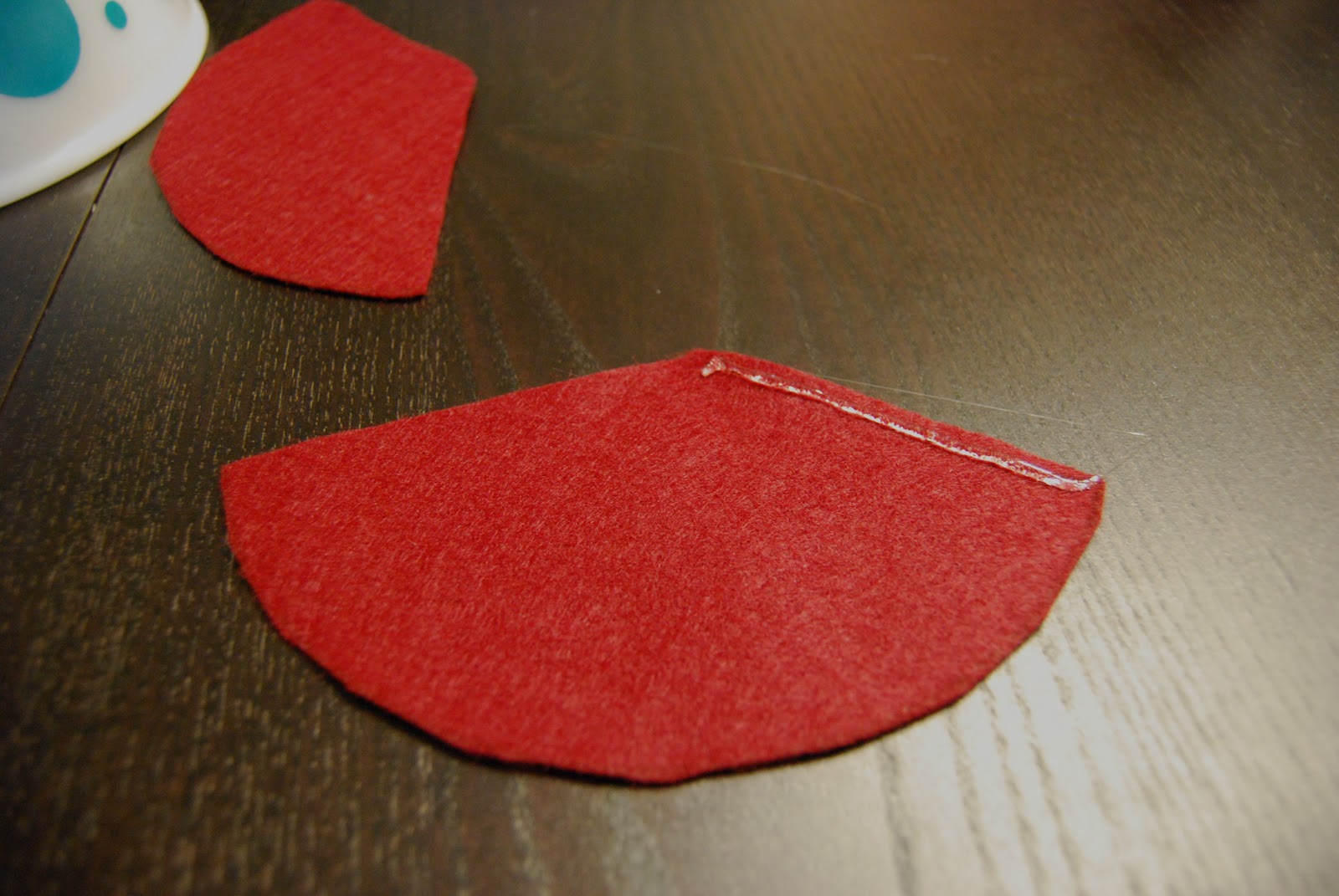 Adventures of a Nervous Knitter: Photo Tutorial: Felt Gnomes