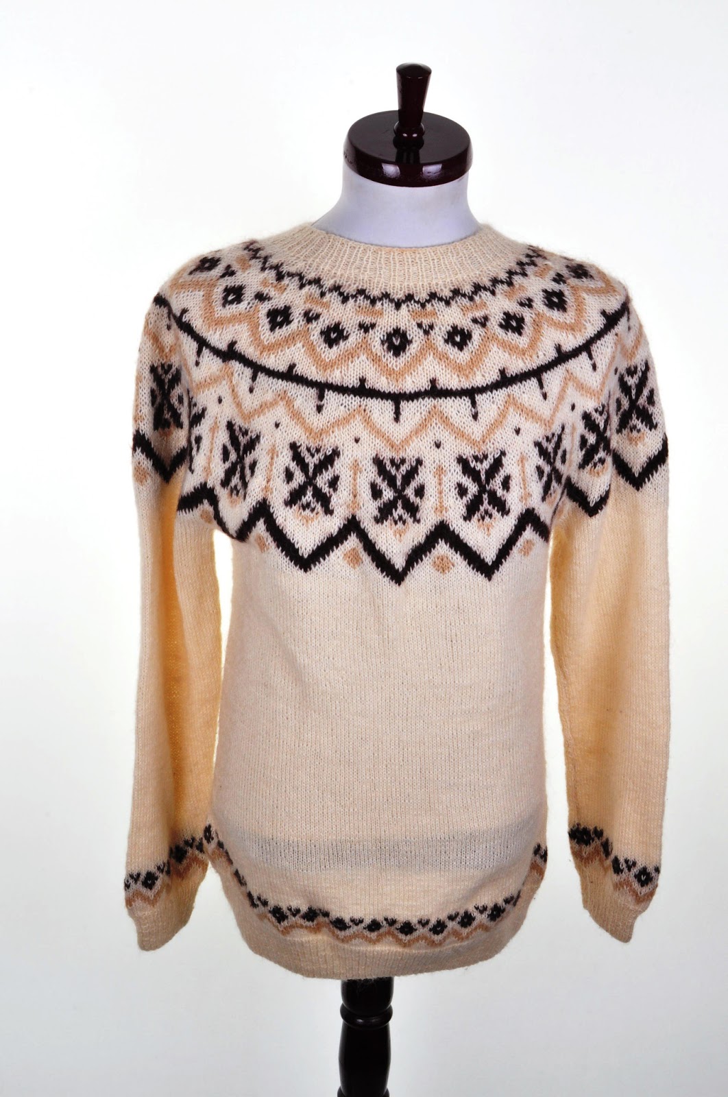 Minimum Mouse's Diary: Sarah Lund's Amazing Jumpers