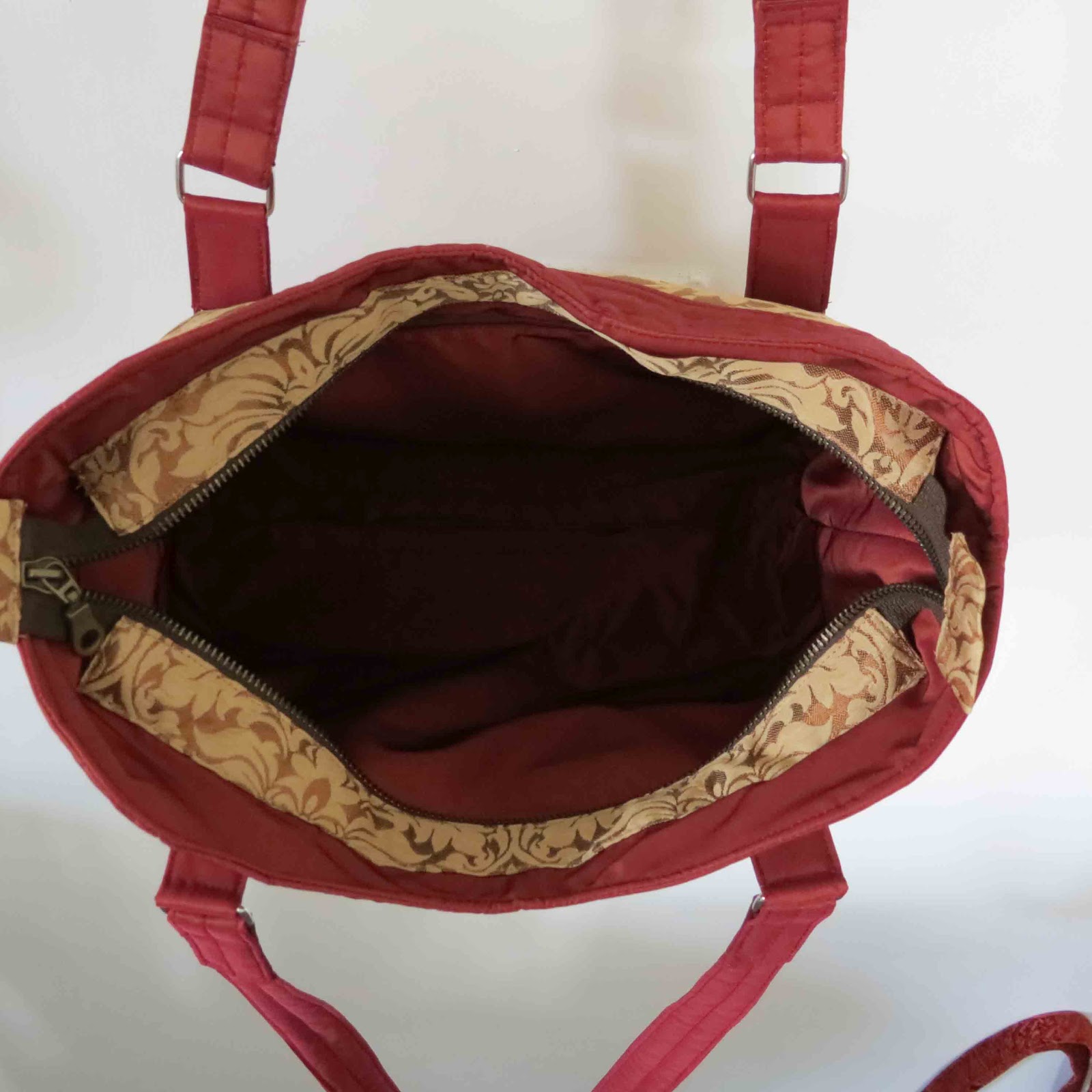 Mia's Creations: Wavy Top Bag