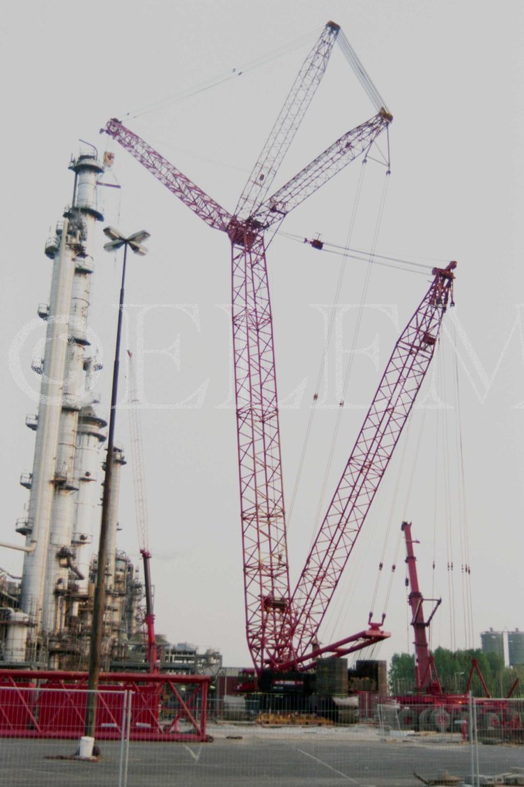 Industrial History: Cranes with a Luffer Jib