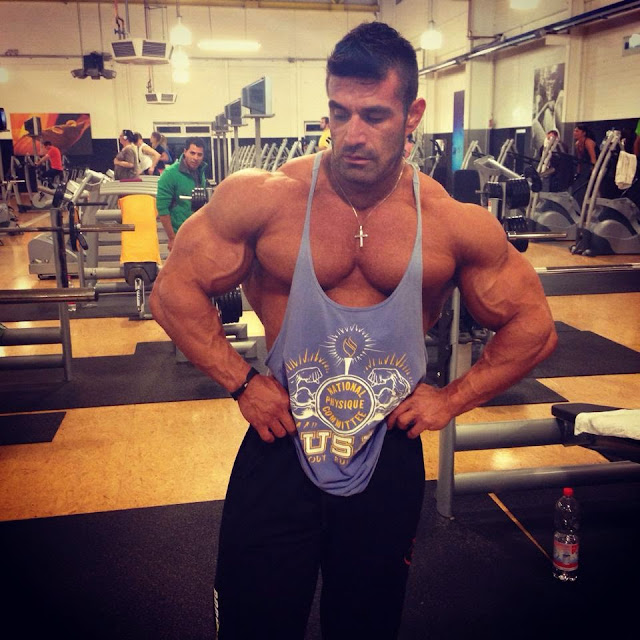 Muscle Lover: Greek bodybuilder Valantis Dokos