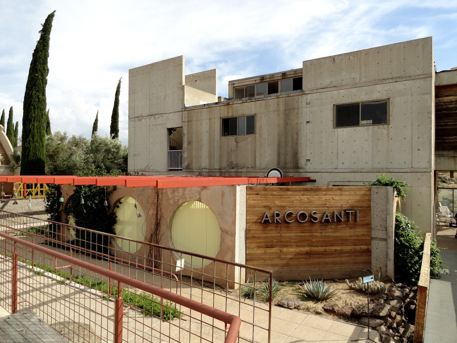 danger garden: Visiting Arcosanti — an urban laboratory focused on Arcology