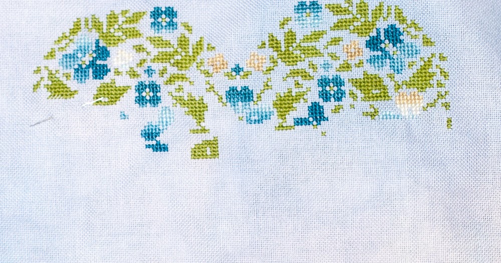 Committed Stitcher: Two Lobes