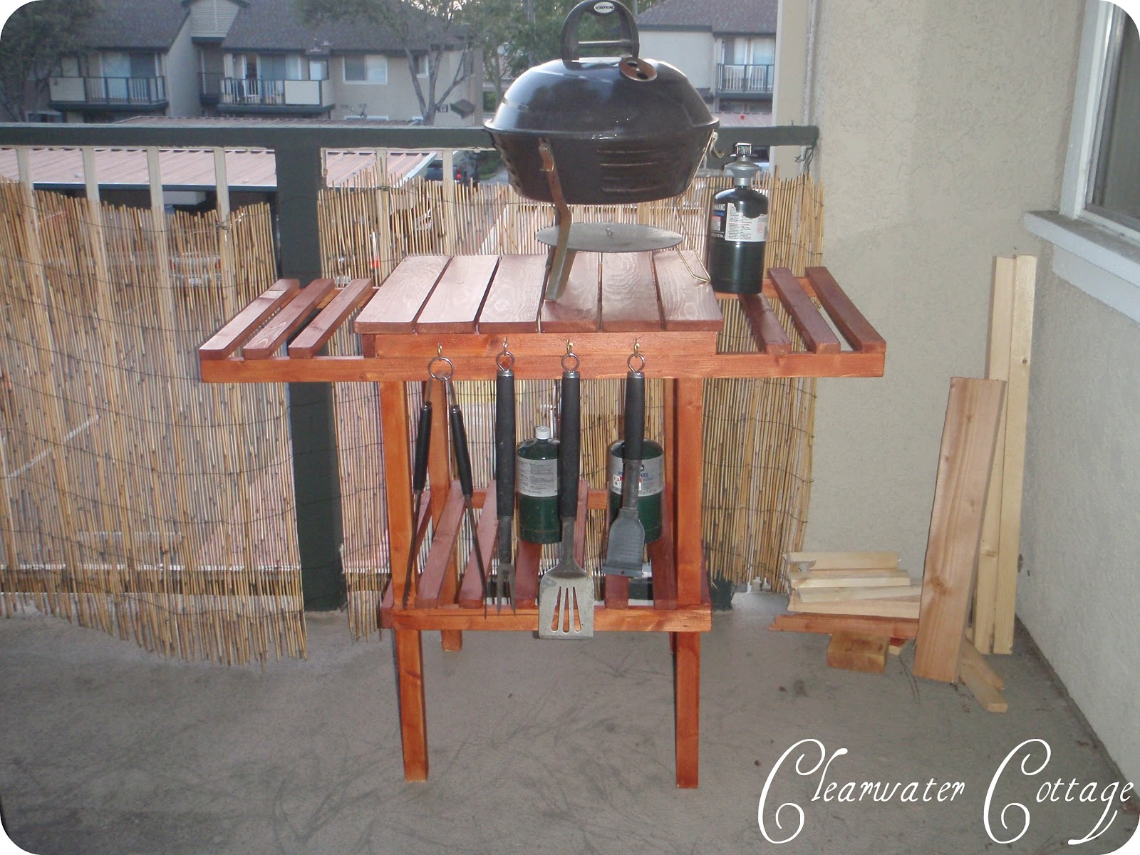 Clearwater Cottage: BBQ Stand