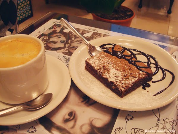 Bares para leer: #6. Calixto Café