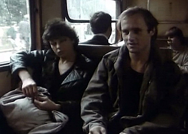 Motyw kolejowy w polskim filmie: Krzyk (1982)