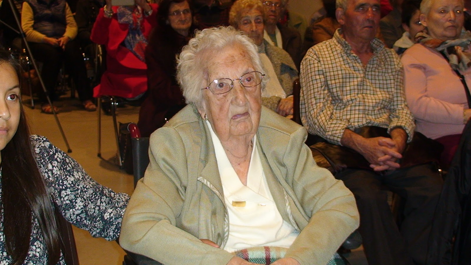 CANTANDO EN EL TIEMPO: LOS 103 AÑOS, DE CARMEN CASTELLANOS