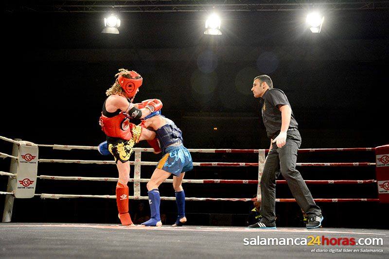 Patada circular de Gabri ~ ESCUELA MUAY THAI NARAI WAK